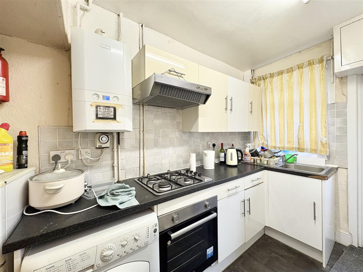 3 bed student house to let Abbey Street, Dunkirk, Nottingham, NG7 2PL ...